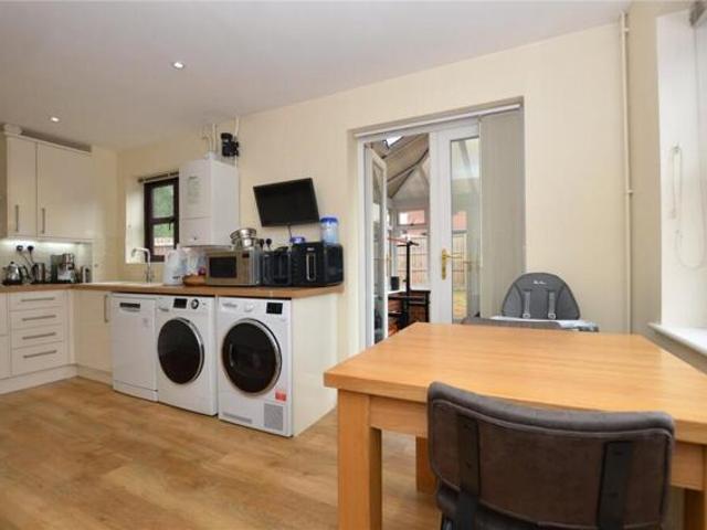 House 3 Bedroom For Sale Salisbury Wiltshire 375000 ES101892138