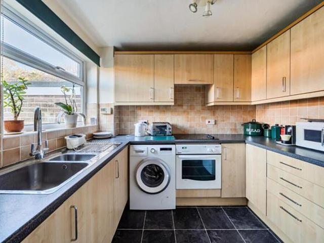 House 3 Bedroom For Sale Slough Berkshire 450000 ES100224240