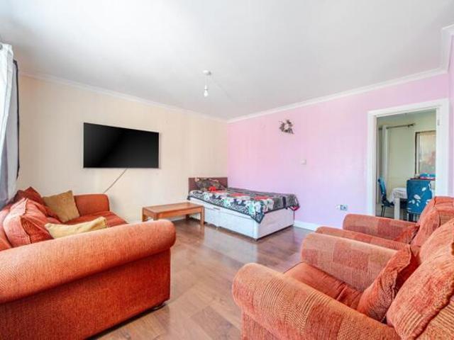 House 3 Bedroom For Sale Slough Slough 500000 ELS101931805