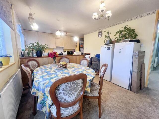 House 3 Bedroom For Sale Springfield Springfield 299995 ES99986083