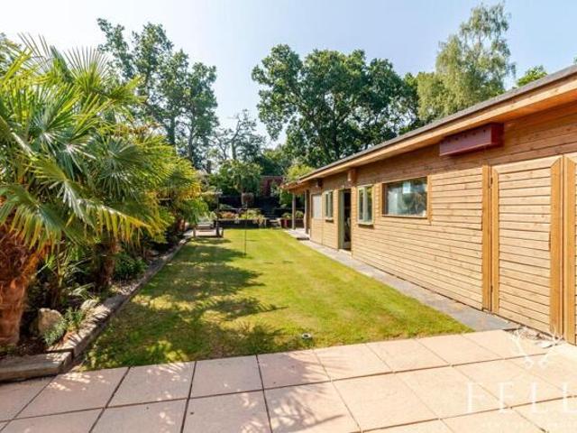 House 3 Bedroom For Sale St. Ives Hampshire 450000 ELS99290140