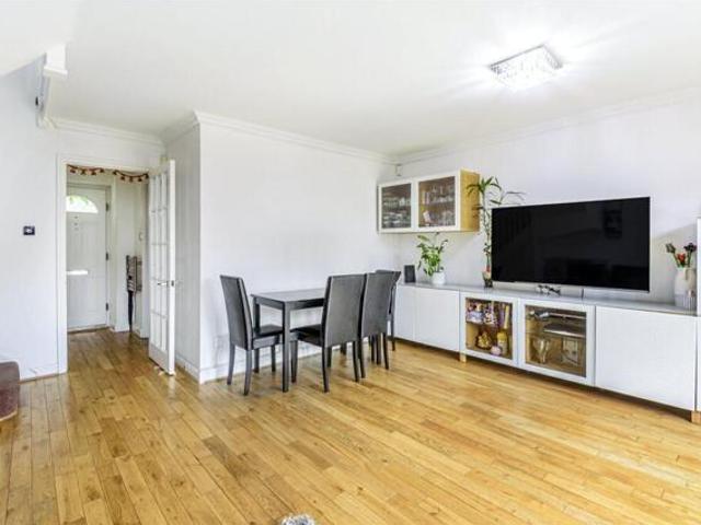 House 3 Bedroom For Sale Stanmore Great London 600000 ES100426673