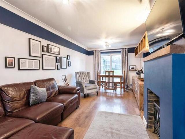 House 3 Bedroom For Sale Stevenage Hertfordshire 335000 ES100366446