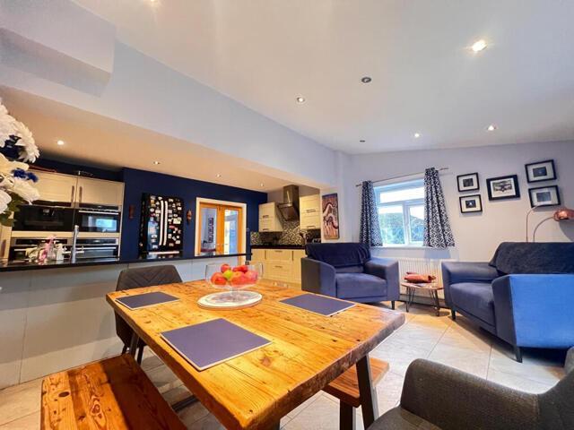 House 3 Bedroom For Sale Stockport Stockport 285000 ES100917382