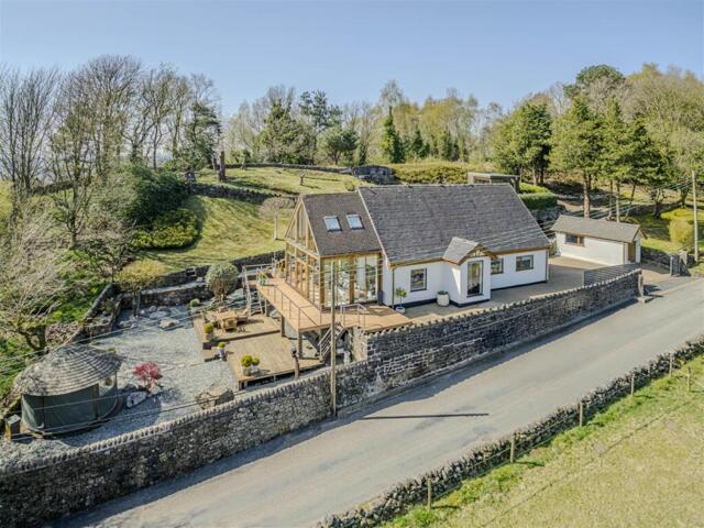 House 3 Bedroom For Sale Stoke On Trent Staffordshire 700000 ELS98903364