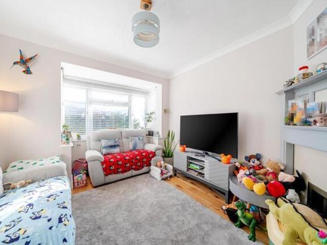 House 3 Bedroom For Sale Sunbury Surrey 420000 ELS99895511