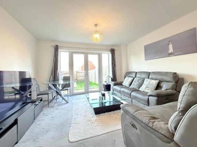 House 3 Bedroom For Sale Surrey Great London 425000 ES99840253
