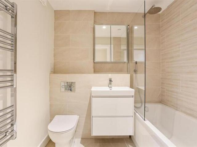 House 3 Bedroom For Sale Surrey Great London 750000 ELS100824930