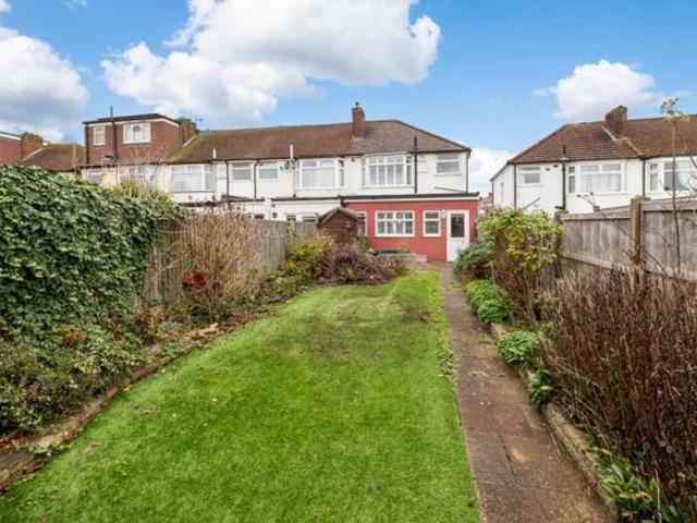 House 3 Bedroom For Sale Surrey Greater London 550000 ES99840291