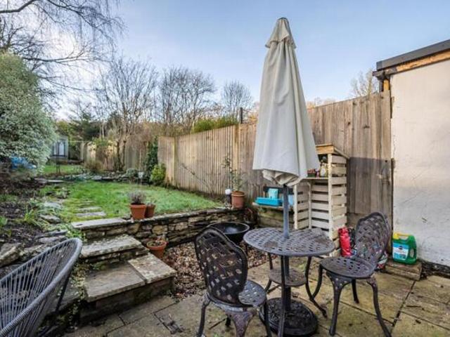 House 3 Bedroom For Sale Surrey Surrey 550000 ES98204822