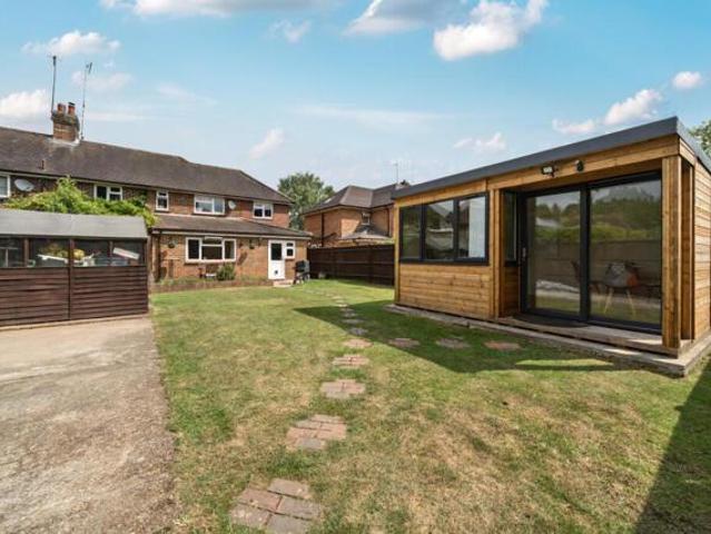 House 3 Bedroom For Sale Surrey Surrey 550000 ES100540984