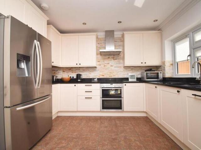 House 3 Bedroom For Sale Surrey Surrey 575000 ES101059924