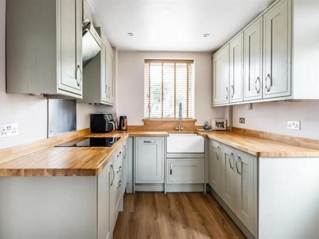 House 3 Bedroom For Sale Surrey Surrey 580000 ES99986381