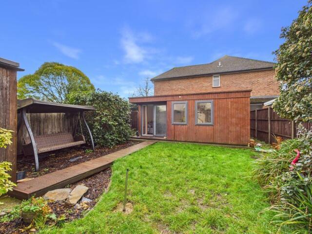 House 3 Bedroom For Sale Surrey Surrey 599999 ELS99029371