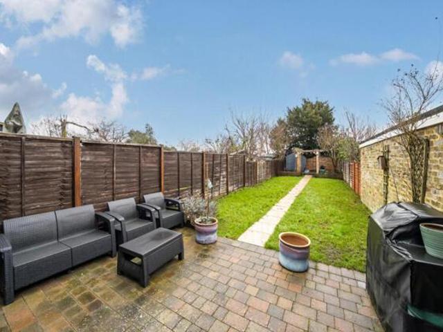House 3 Bedroom For Sale Surrey Surrey 625000 ELS98903197