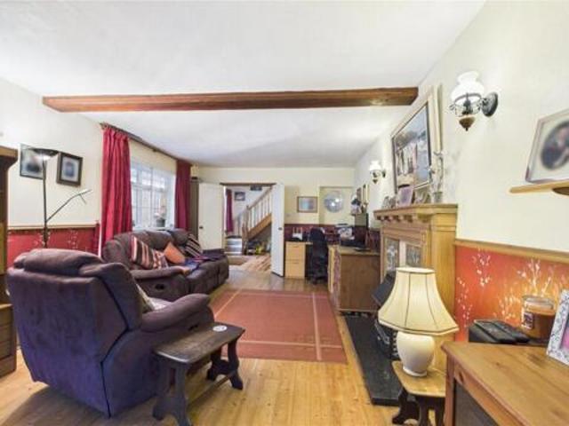 House 3 Bedroom For Sale Surrey Surrey 625000 ES98903655