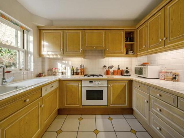 House 3 Bedroom For Sale Surrey Surrey 625000 ES101678199