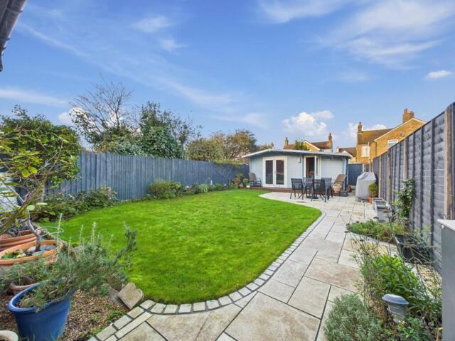 House 3 Bedroom For Sale Surrey Surrey 635000 ELS101168488
