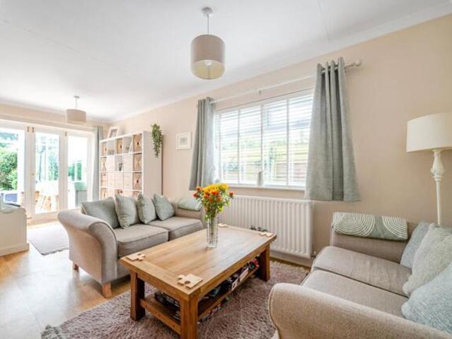 House 3 Bedroom For Sale Surrey Surrey 635000 ELS98648825