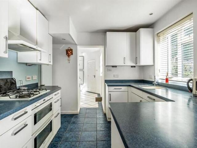 House 3 Bedroom For Sale Surrey Surrey 695000 ES101677875