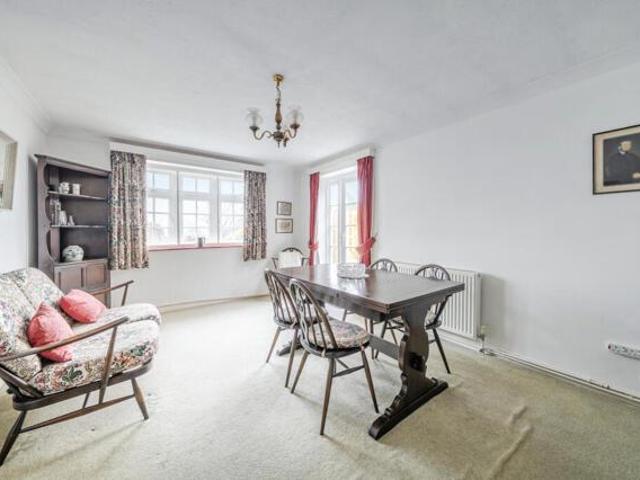 House 3 Bedroom For Sale Surrey West Sussex 600000 ELS101675724