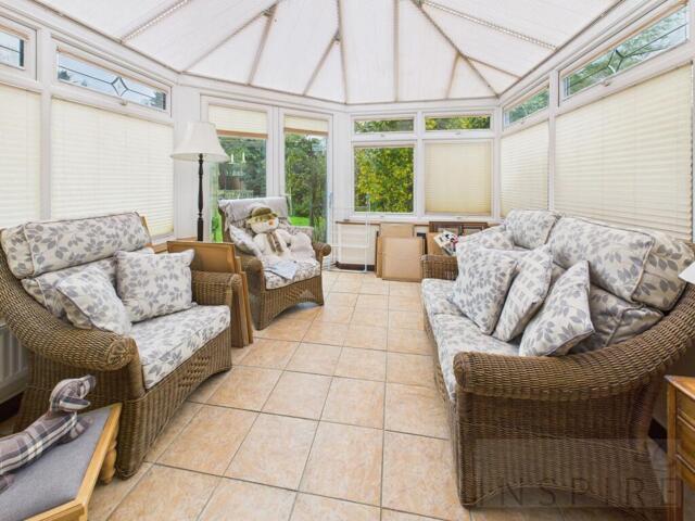House 3 Bedroom For Sale Surrey West Sussex 600000 ES98801095