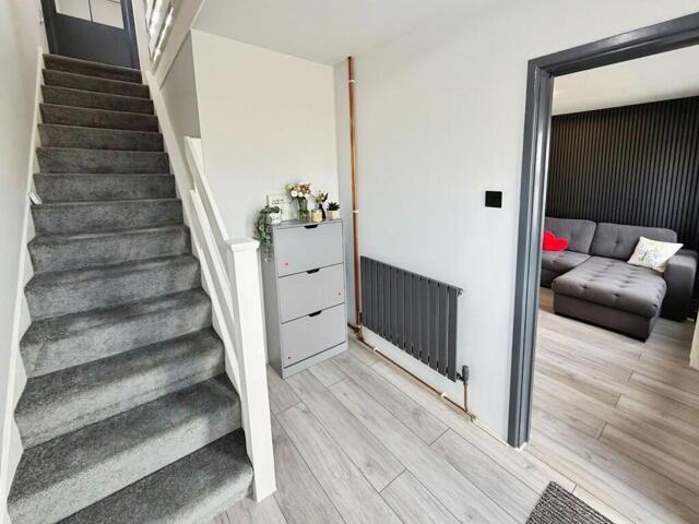 House 3 Bedroom For Sale Swansea Swansea 200000 ES100342875