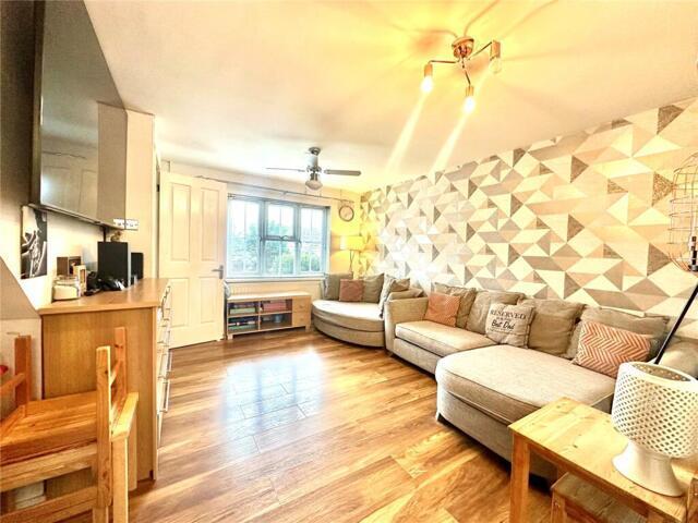 House 3 Bedroom For Sale Swindon Swindon 260000 ELS100158648