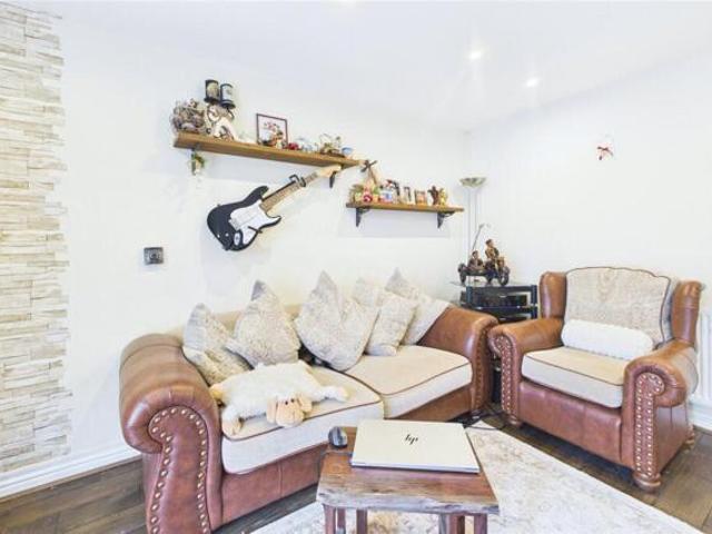 House 3 Bedroom For Sale Swindon Swindon 285000 ELS100366206
