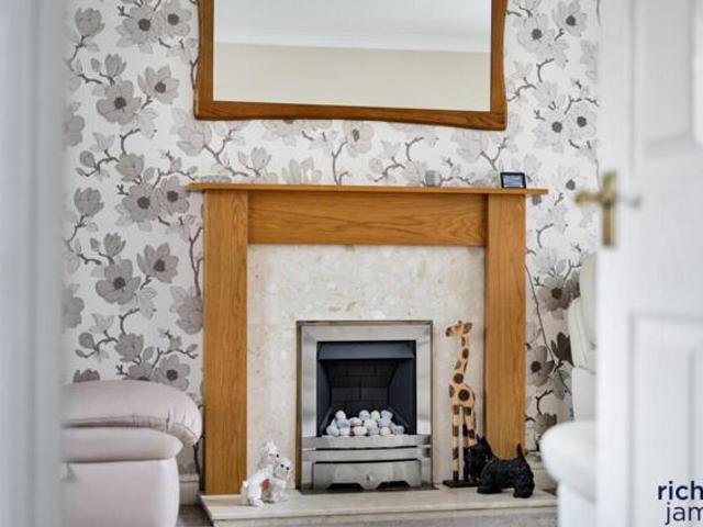 House 3 Bedroom For Sale Swindon Swindon 375000 ELS101025758