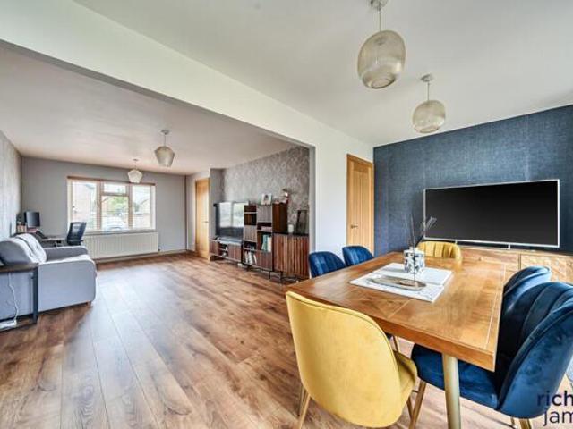 House 3 Bedroom For Sale Swindon Swindon 325000 ELS100366317