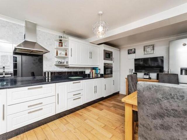 House 3 Bedroom For Sale Pontefract Wakefield 160000 ELS101316122