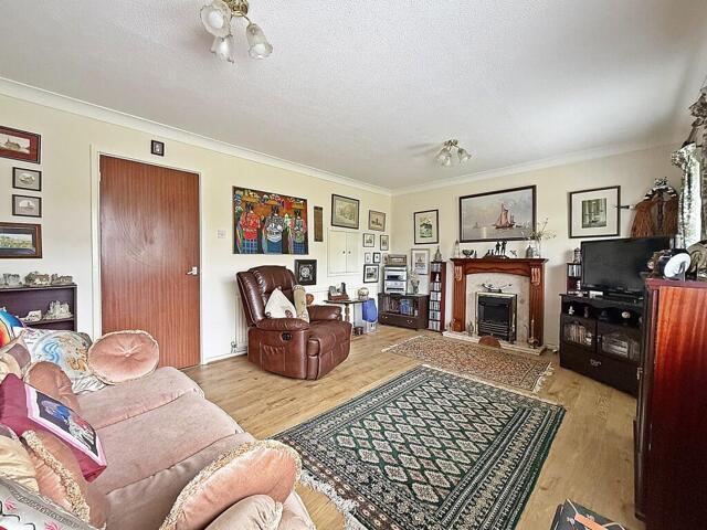 House 3 Bedroom For Sale Pontyclun Pontyclun 270000 ES98577973