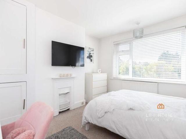 House 3 Bedroom For Sale Poole Poole 375000 ES98800902