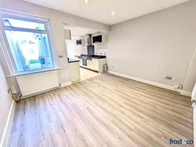 House 3 Bedroom For Sale Poole Poole 400000 ES99572061