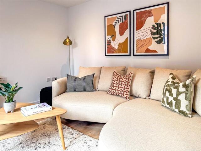 House 3 Bedroom For Sale Patchway South Gloucestershire 487000 ES87597281