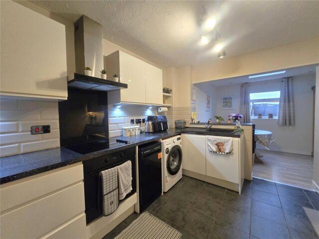 House 3 Bedroom For Sale Pembroke Pembrokeshire 239995 ES99840114
