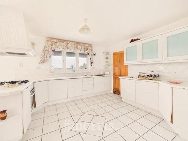 House 3 Bedroom For Sale Pembrokeshire Pembrokeshire 299950 ELS100096763