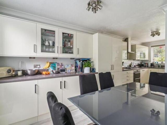 House 3 Bedroom For Sale Pinner Greater London 499950 ES100158575