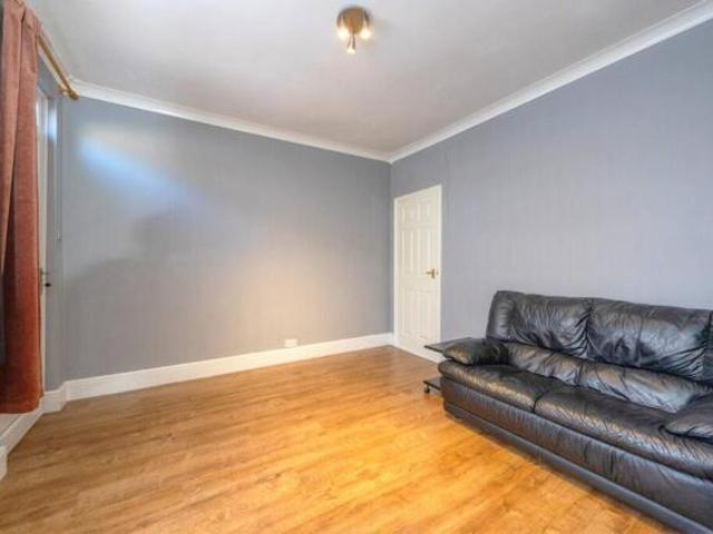 House 3 Bedroom For Sale Royston Barnsley 125000 ES100058043