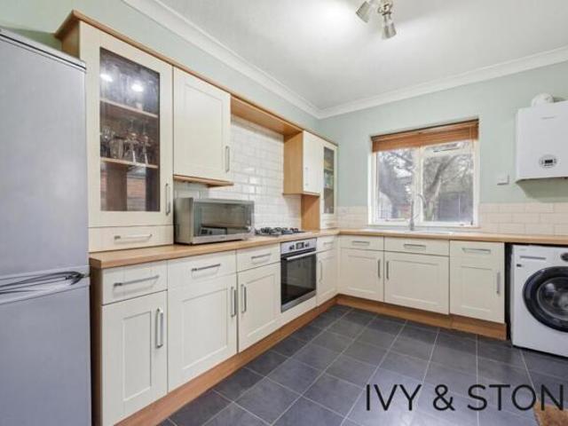 House 3 Bedroom For Sale Romford Greater London 450000 ES100540595