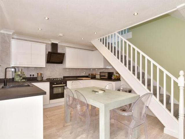 House 3 Bedroom For Sale Rainham Great London 375000 ES98278327