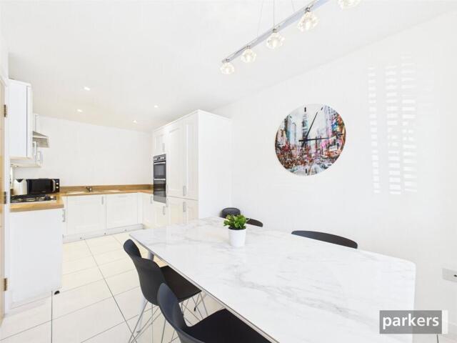 House 3 Bedroom For Sale Reading Wokingham 500000 ELS98903378