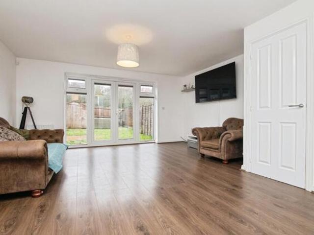 House 3 Bedroom For Sale Redditch Worcestershire 75000 ES98278401