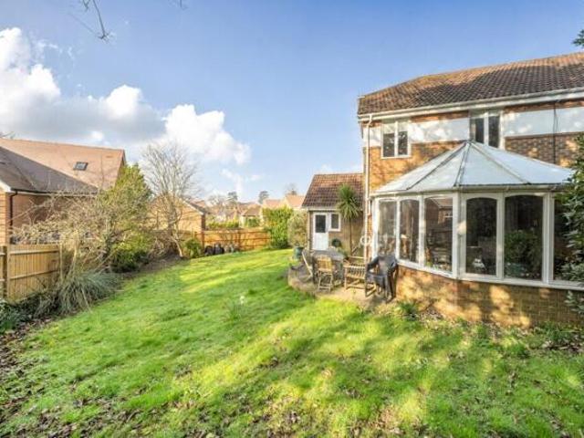 House 3 Bedroom For Sale Redhill Surrey 600000 ES101675249