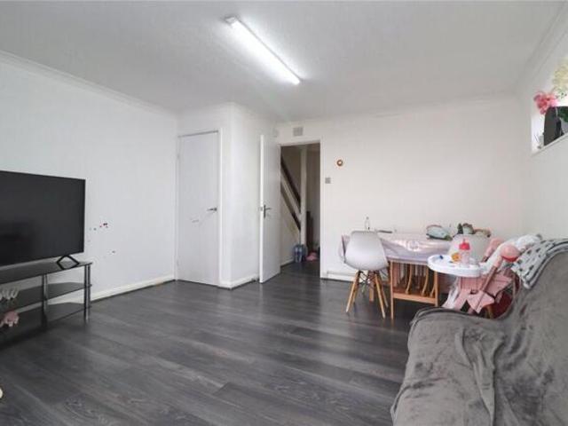 House 3 Bedroom For Sale Woking Surrey 400000 ELS99130239