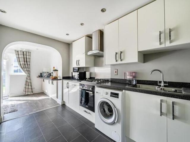 House 3 Bedroom For Sale Woodley Berkshire 400000 ELS101025250