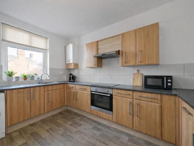 House 3 Bedroom For Sale Wakefield Wakefield 180000 ES101100049