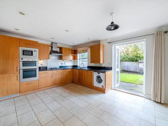 House 3 Bedroom For Sale Weybridge Surrey 830000 ES100456912