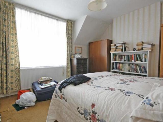 House 3 Bedroom For Sale West Byfleet Surrey 450000 ELS99736044